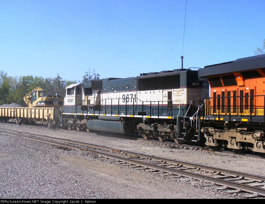 BNSF 9671